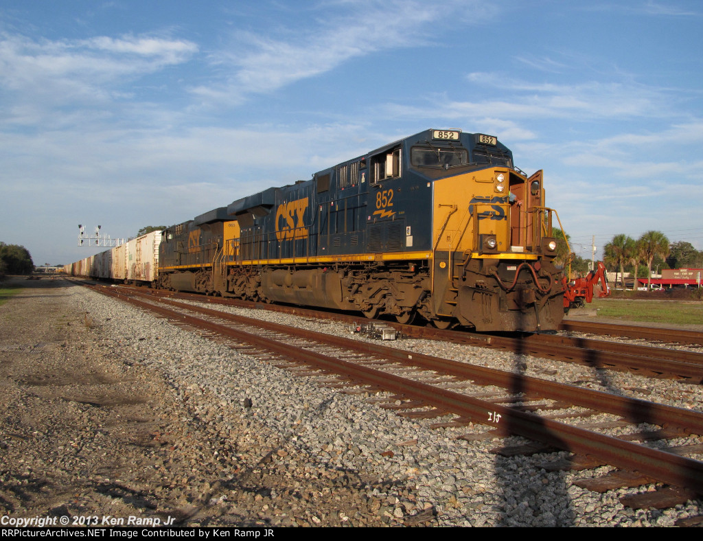 CSX 852